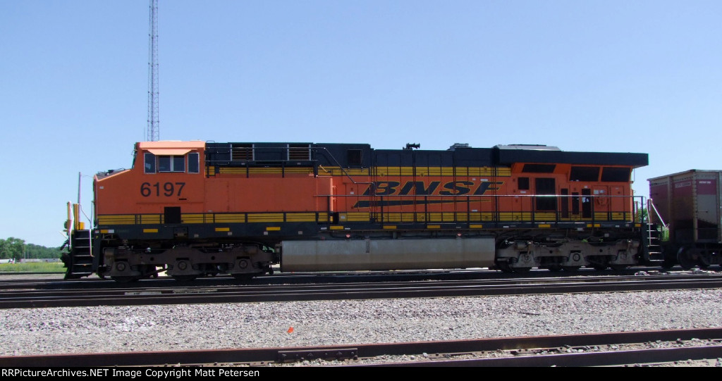 BNSF 6197
